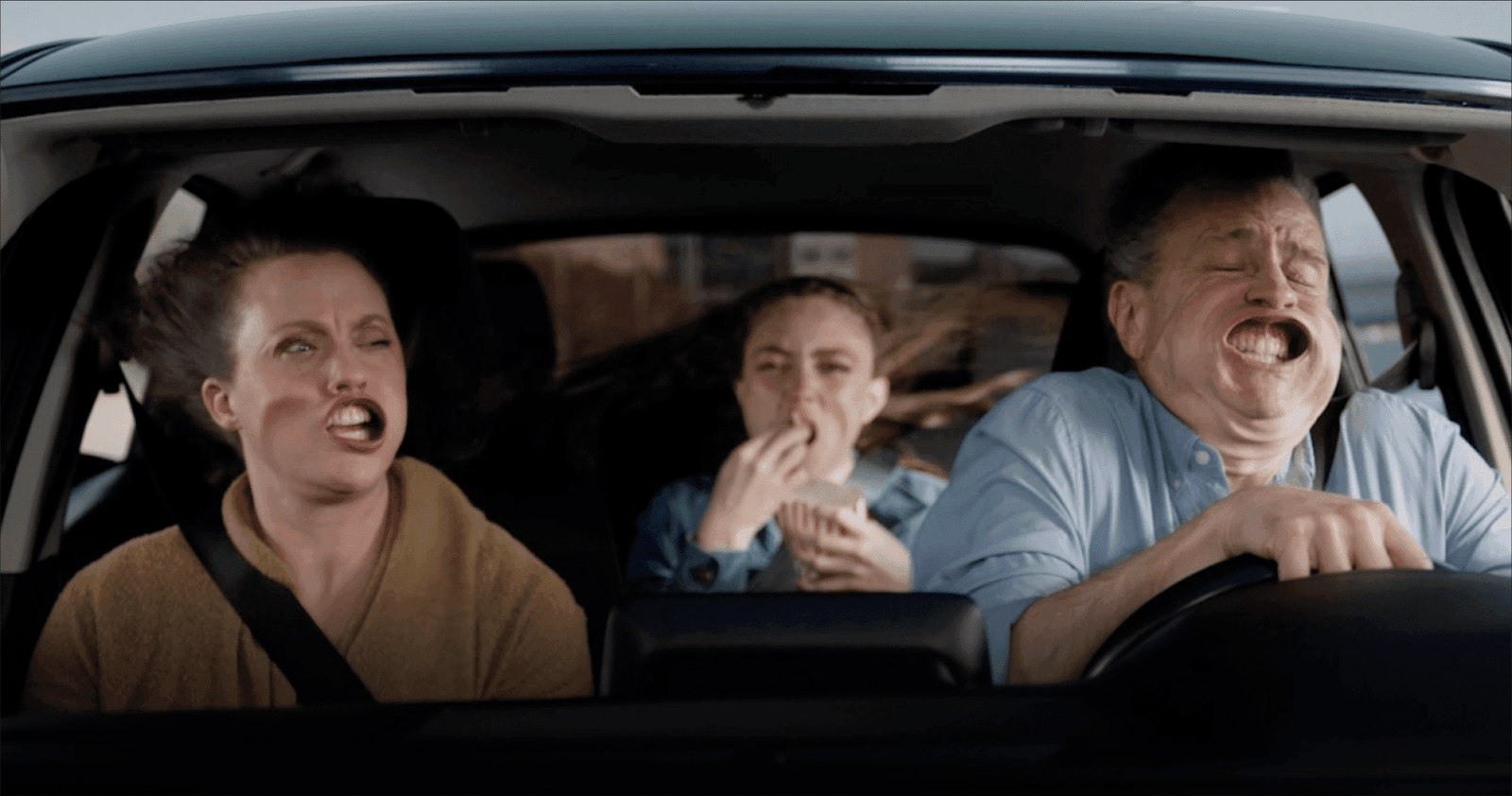 «Без лобового скла» – креативна реклама від американської компанії - Bazilik Media